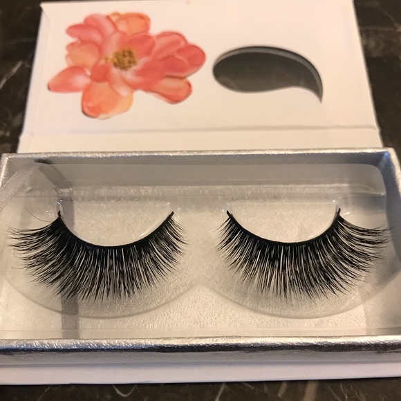 Lena Lashes | Makeup | Lena Lashes Linda | Poshmark